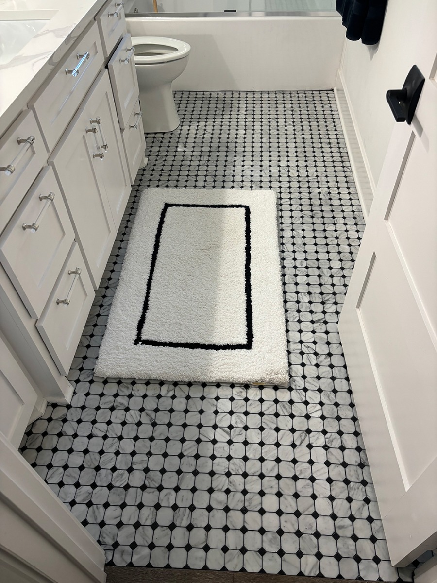 Black and White Mosaic Bathroom Tile: 2026 Design Trends